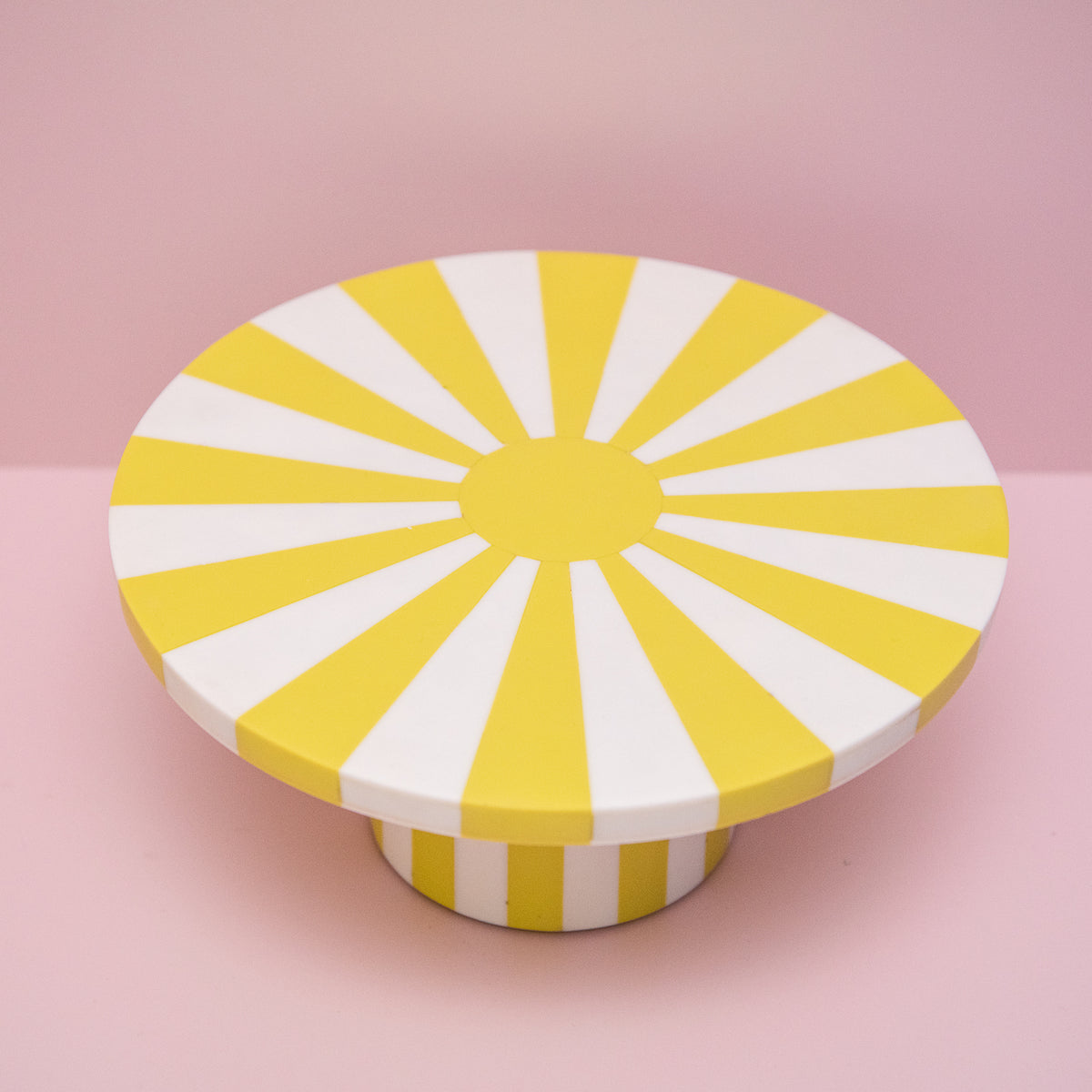 Yellow Starburst Resin Cake Stand – ohitsperfect